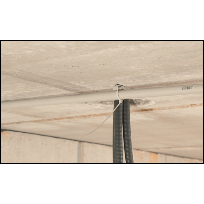 Embase clouable latérale avec un collier de serrage TBBL